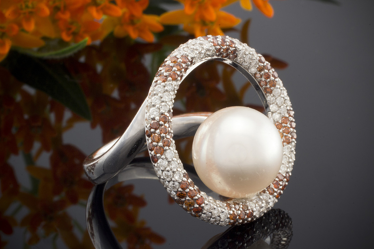 Schwebende Perle Modernes Designer Ring Brillanten Weißgold